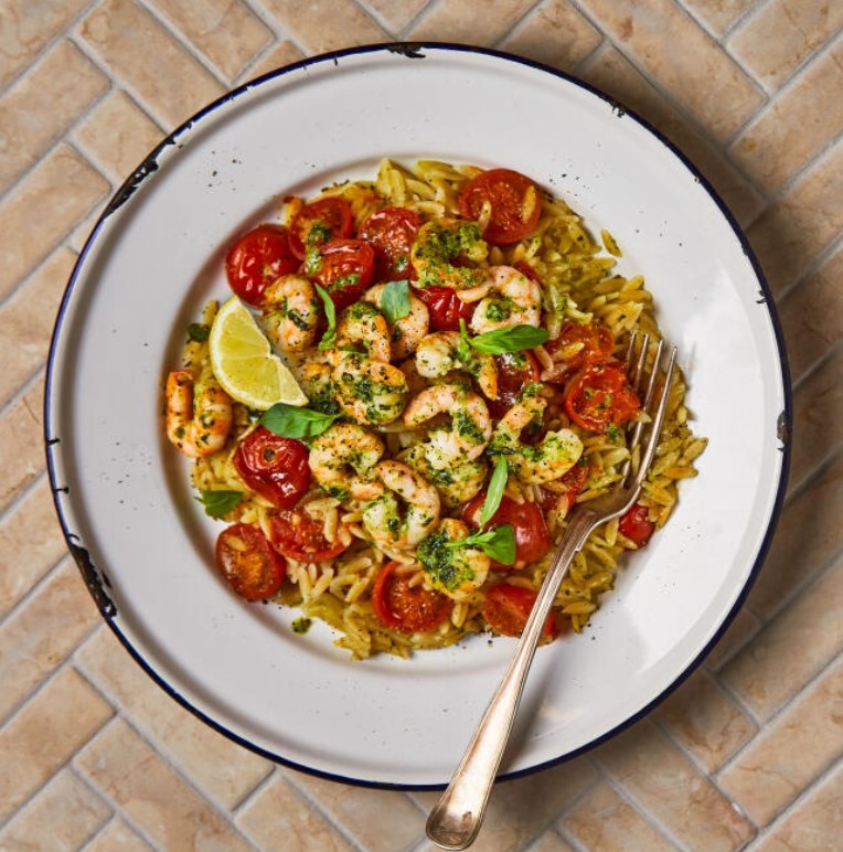Easy Tasty Meals – Garlicky Prawns with Orzo or Risoni – Life is a Journey